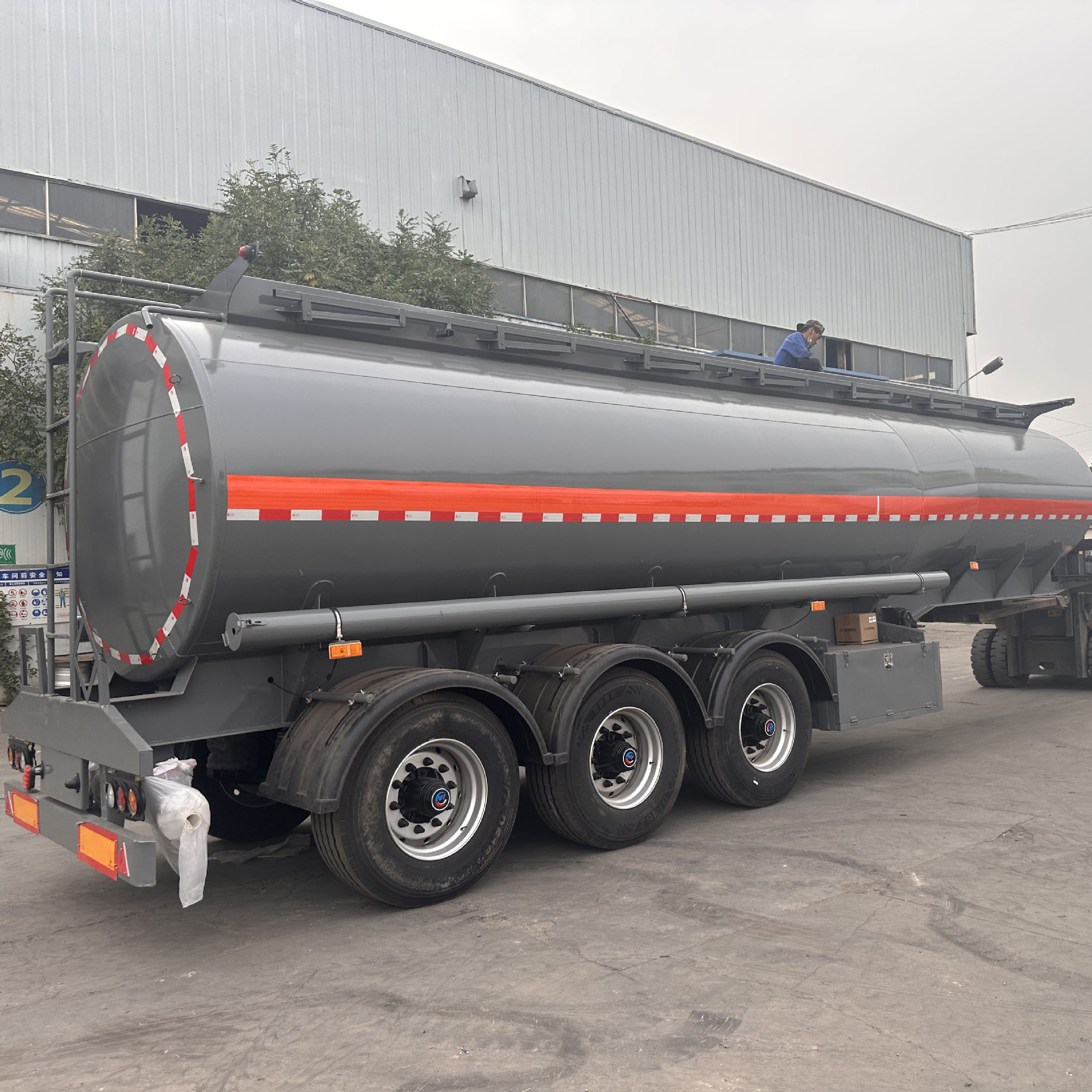 Rear Tipping Self Dumping Integrated Tank Semi Trailer Liquid ...