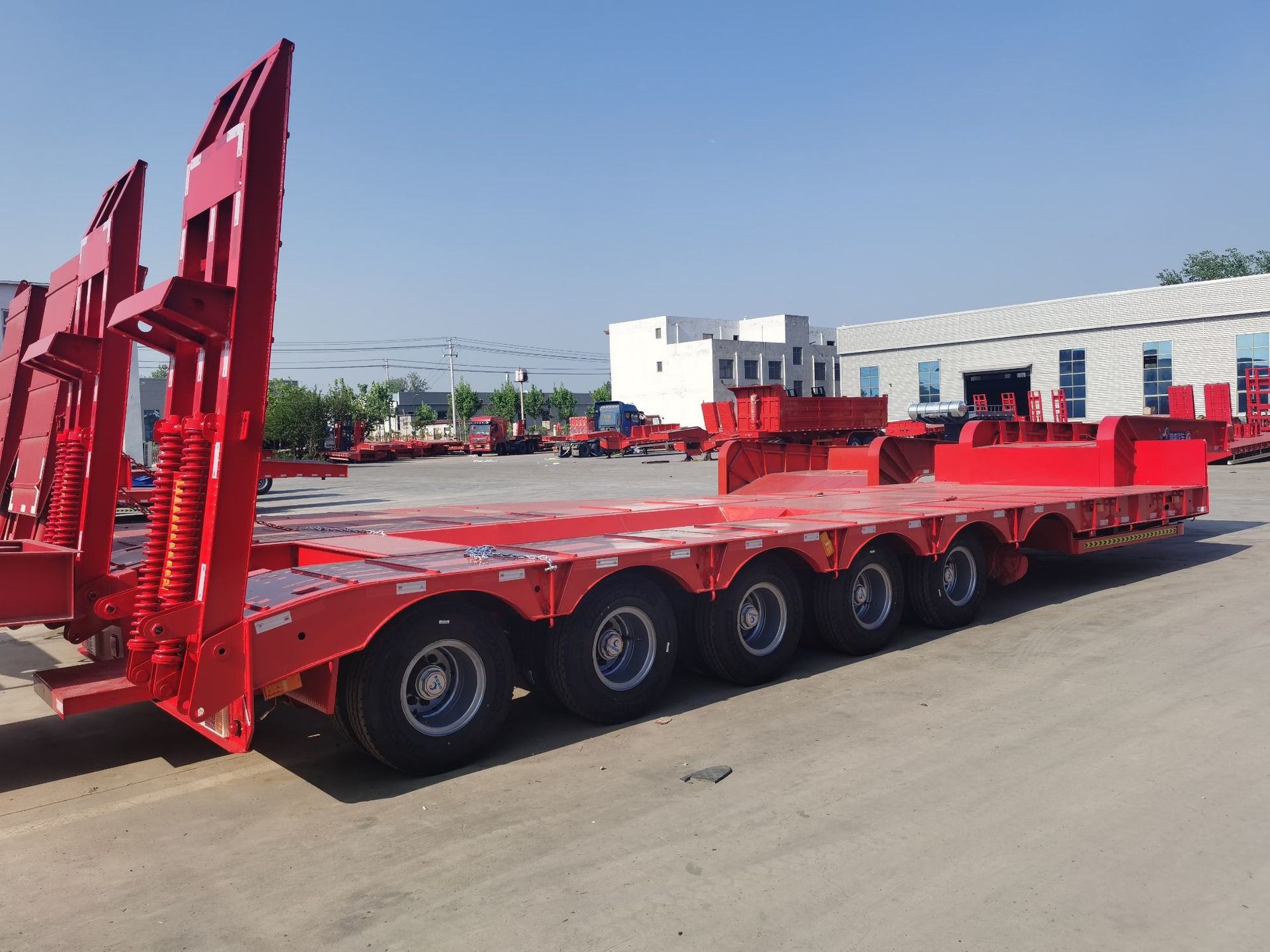 13M 50Tons Loader Heavy Duty Lowboy Semi Trailer For Transporting ...