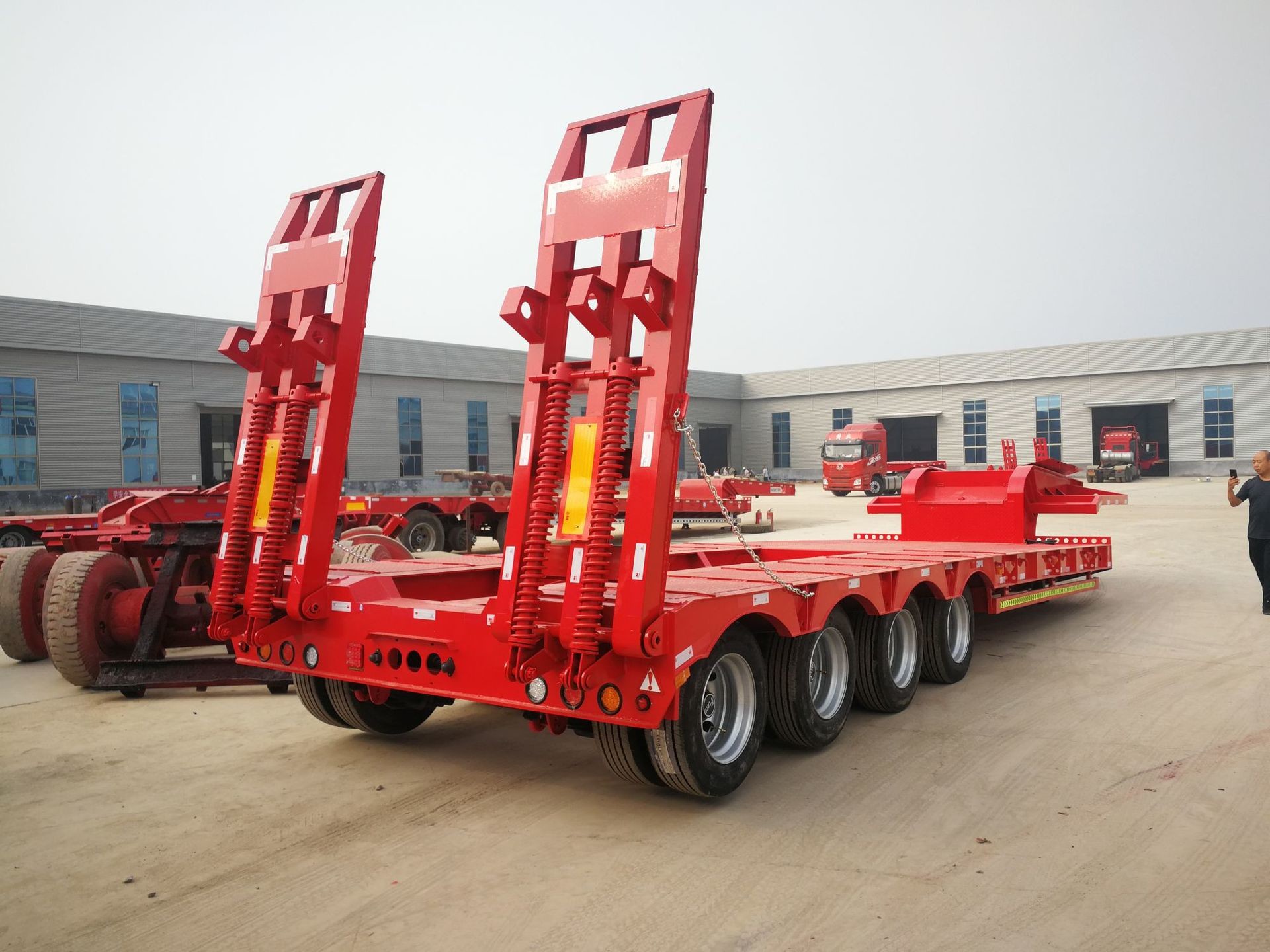 13M 50Tons Loader Heavy Duty Lowboy Semi Trailer For Transporting ...